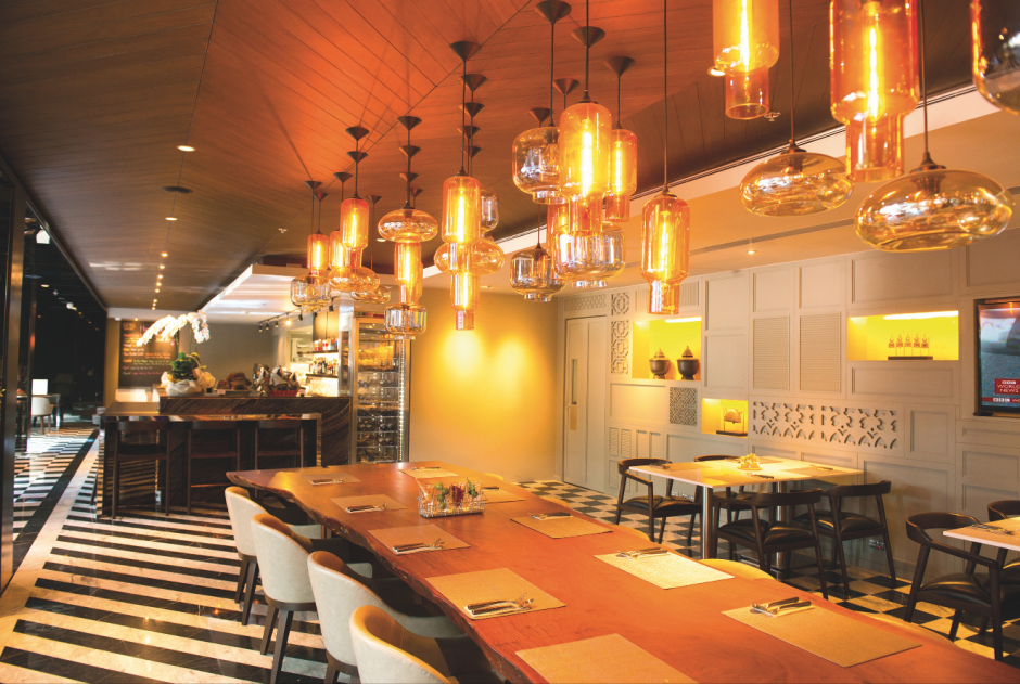 Metta Bar & Restaurant @ Maitria Hotel Real Taste... Real Thai - https ...