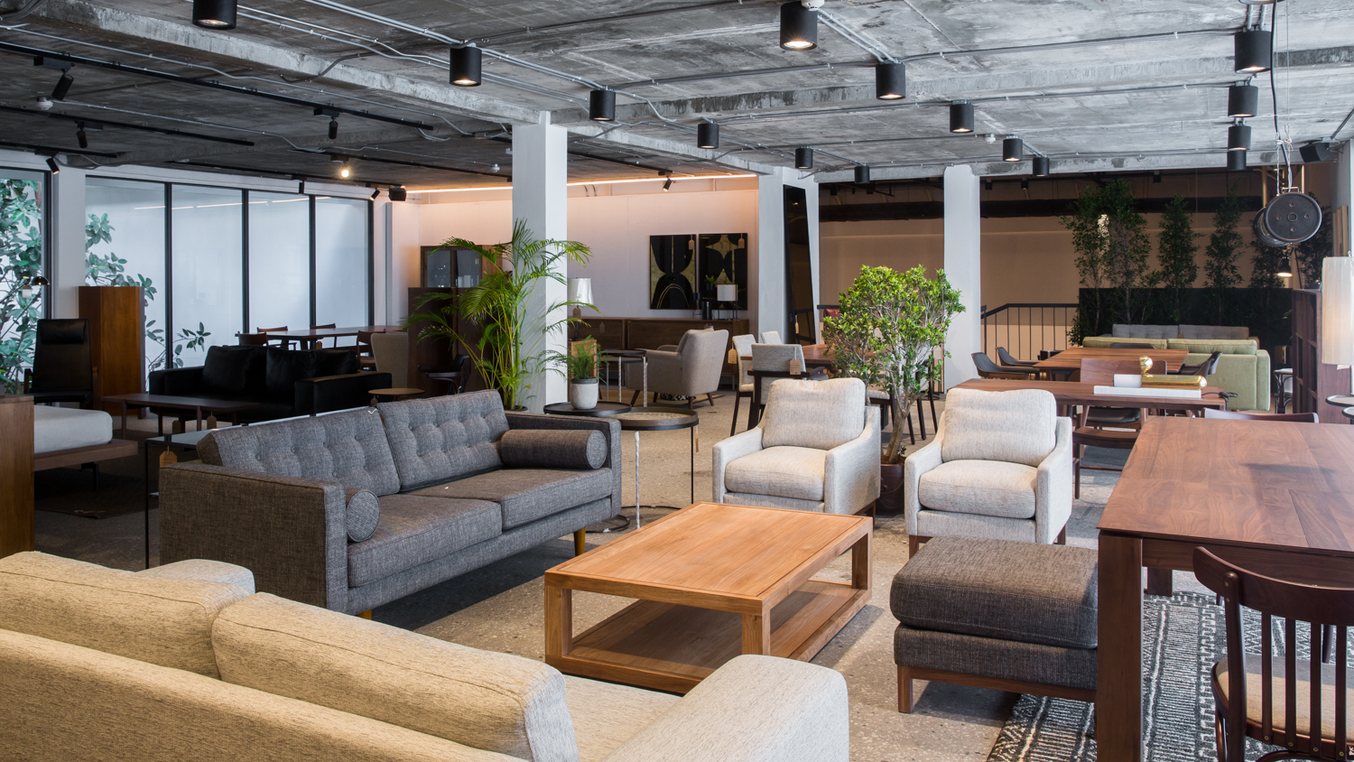 เริ่มแล้ว กับงาน "CHANINTR CRAFT" รวมแบรนด์เฟอร์นิเจอร์ชั้นนำจากทั่วโลก ...