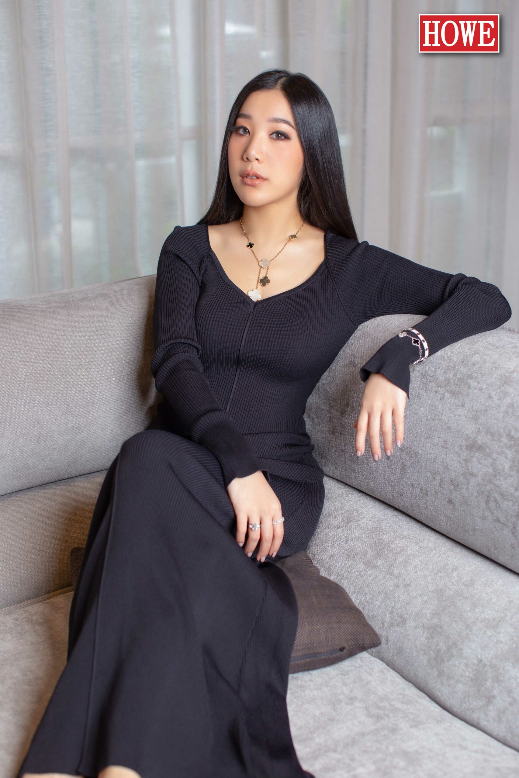 "พิมพ์ญาดา วิไลลักษณ์" ค้นหา และเติบโตบนเส้นทางความสุขของตัวเอง - https://howemagazine.com/