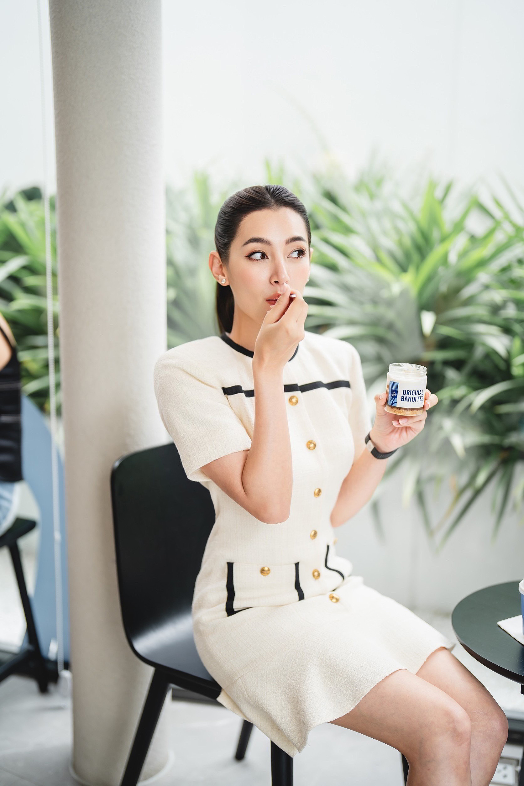 สวย เก่ง ครบ “เบลล่า” ชิมลางเส้นทางใหม่ เจ้าของคาเฟ่ “JO’S BANOFFEE” - https://howemagazine.com/