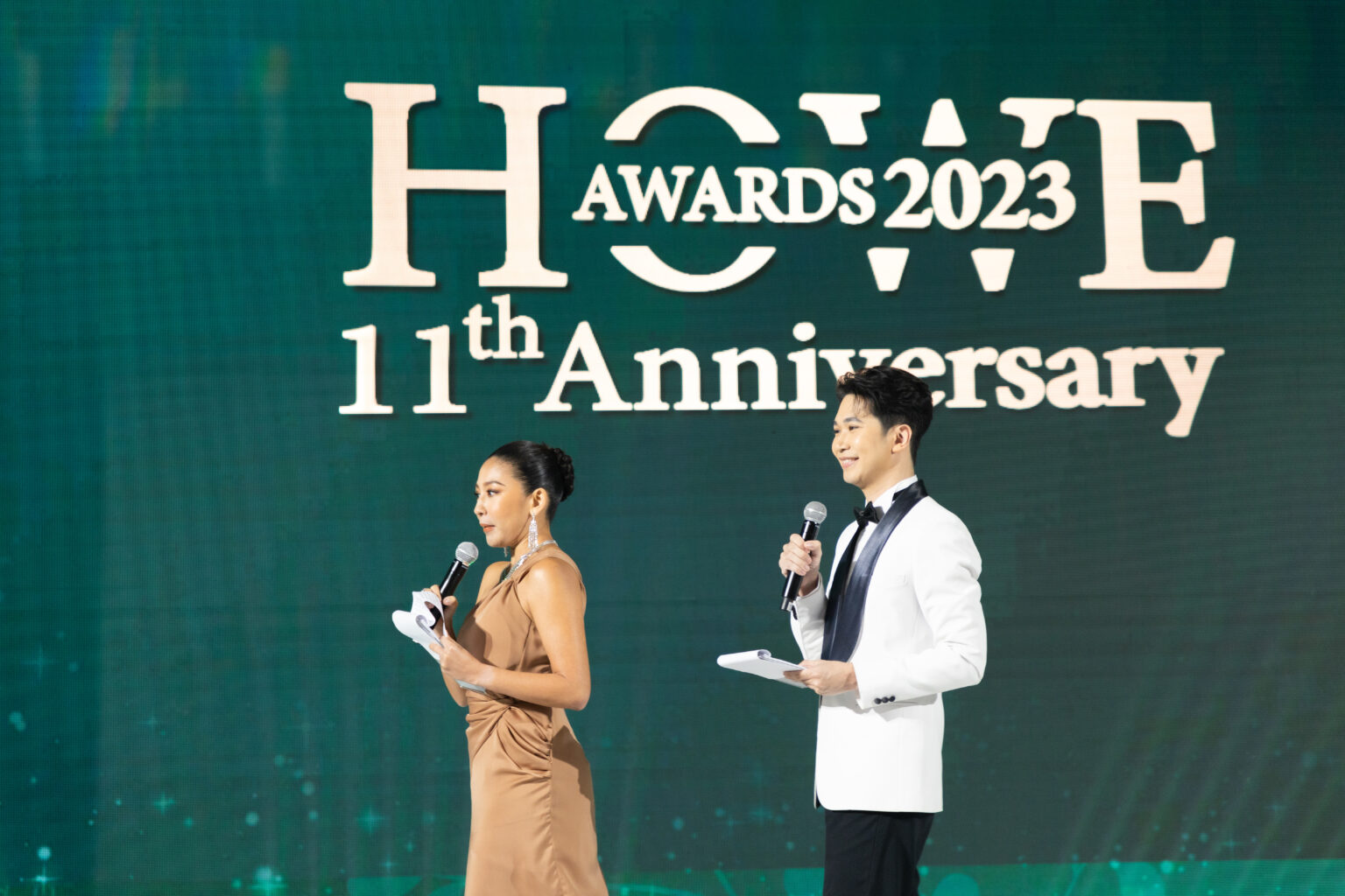 จัดเต็ม! สุดยิ่งใหญ่ ‘HOWE Magazine’ ฉลองครบรอบปีที่ 11 ก้าวขึ้นสู่ปีที่ 12 กับงาน "HOWE AWARD ...