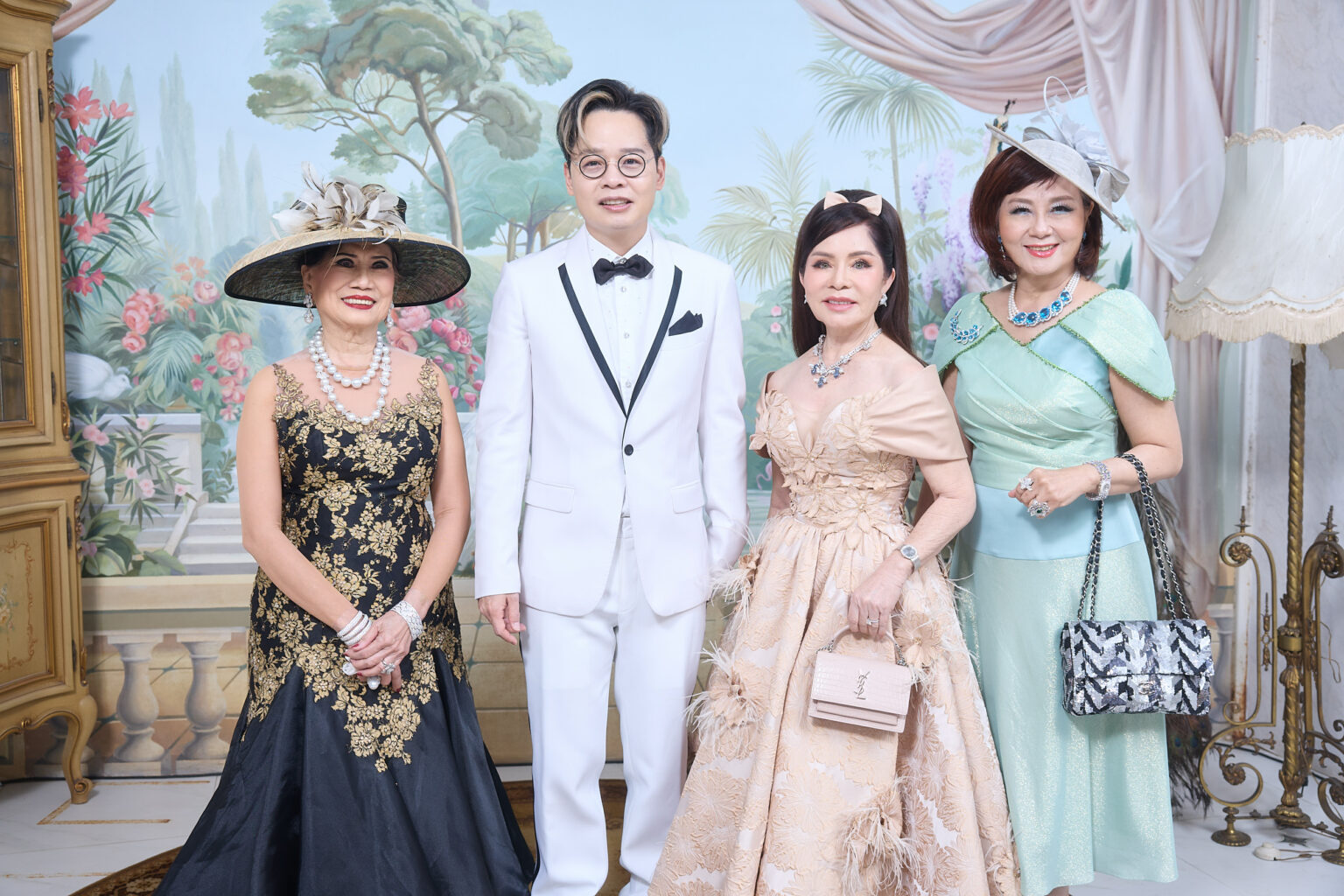 Beauty Gems จัดงานในธีม ปริศนา-ท่านชายพจน์ ละครของไก่-วรายุฑ มิลินทจินดา เชิญ CELEB ร่วมงาน ...