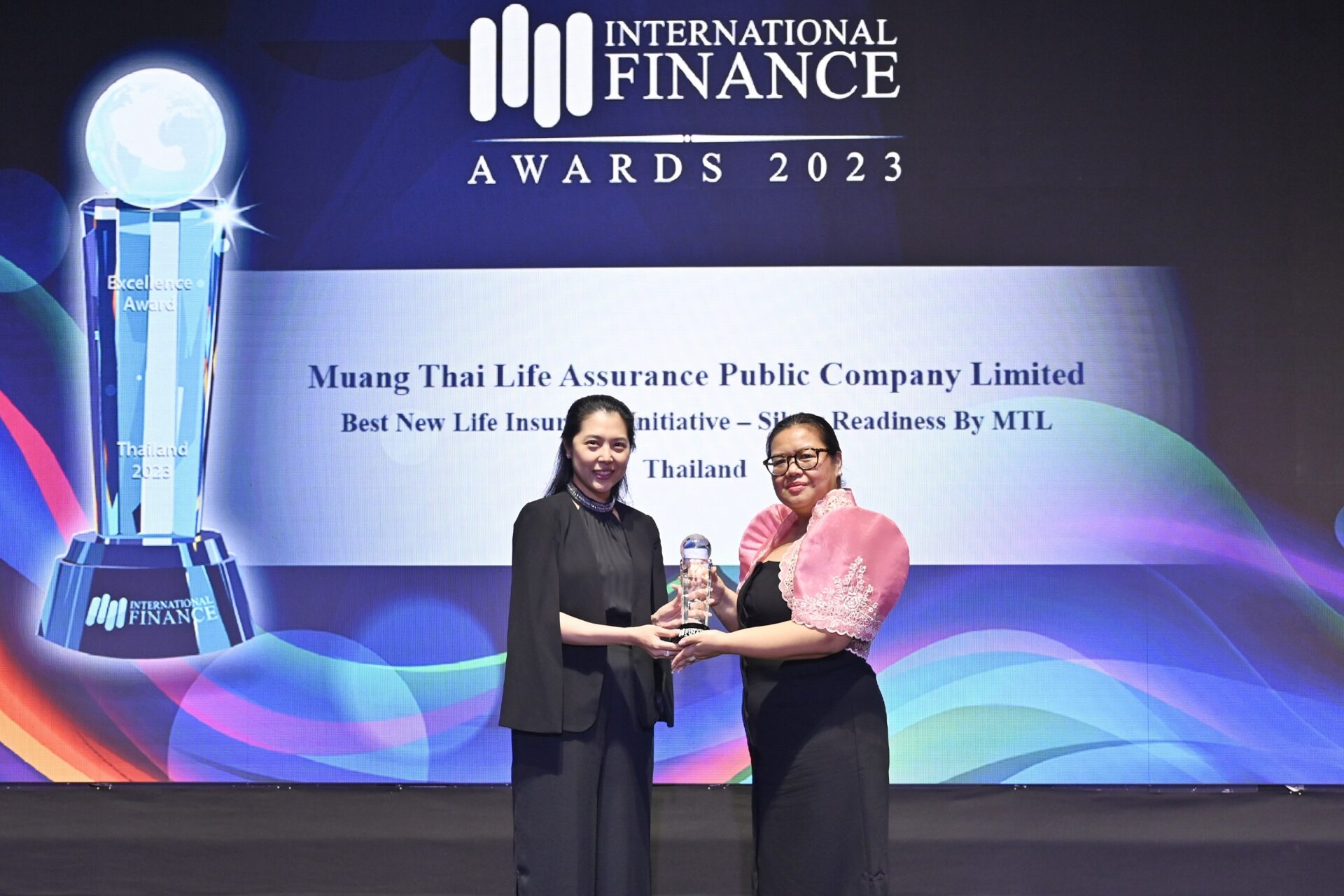 “สาระ ล่ำซำ” คว้ารางวัลสุดยอดผู้นำองค์กร “Best Life Insurance CEO ...