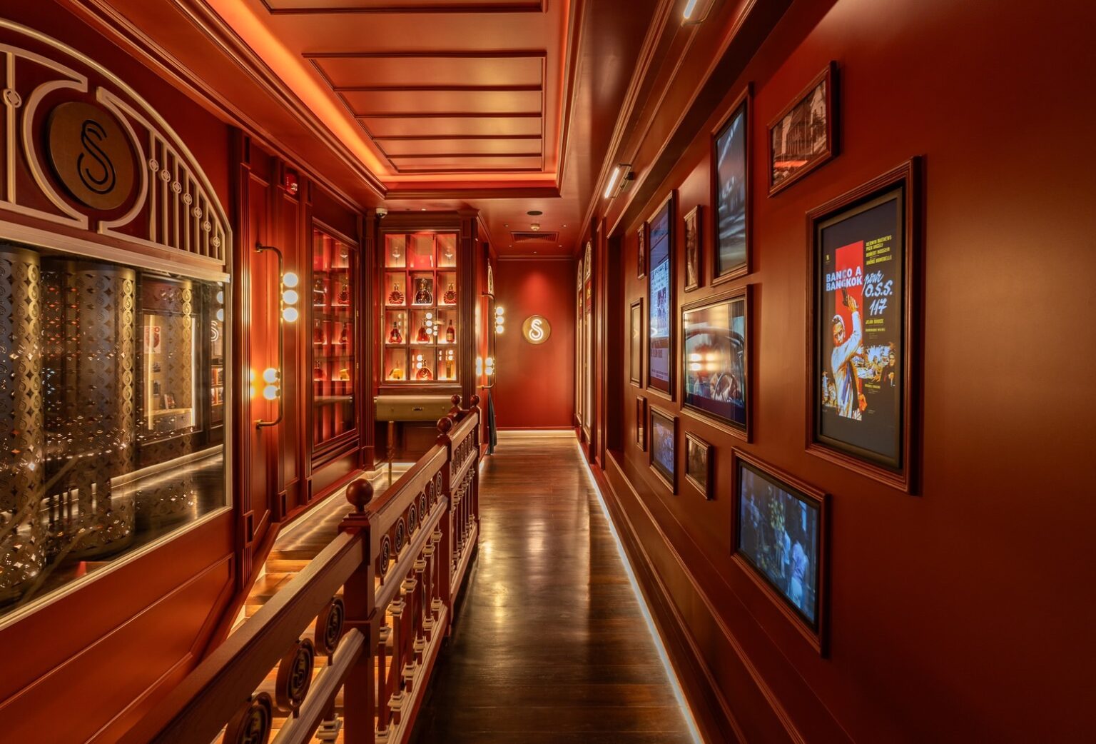 เปิดวาร์ปบาร์ (ไม่) ลับ‘The O.S.S. Bar’ บาร์สวยไวบ์ดี ติดริมน้ำใจกลางกรุงเทพฯ - https ...