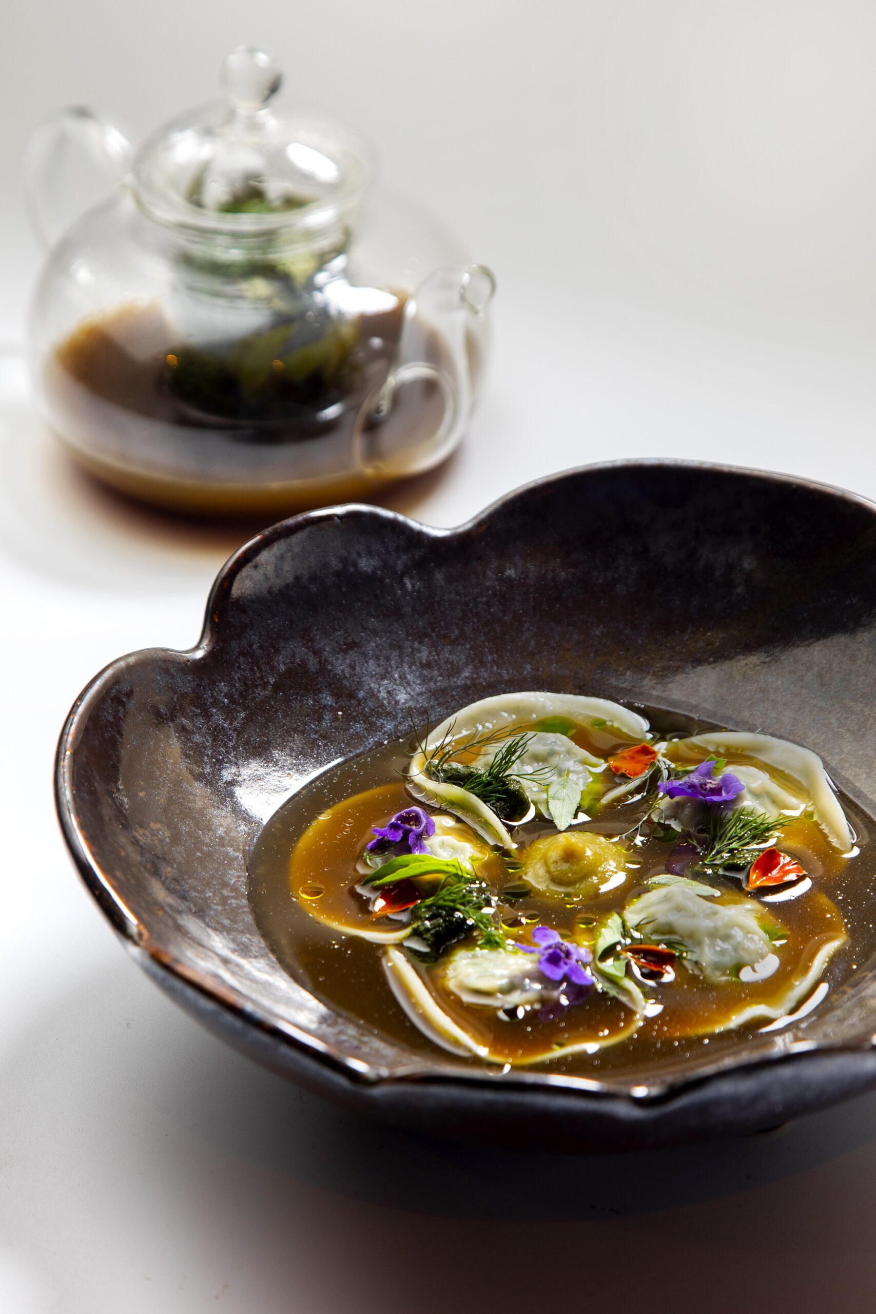 ดื่มด่ำกับ Top Cuisine บนรูฟท็อปวิวพาโนรามาสวยที่สุดในกรุงเทพฯ ณ EA Rooftop at The Empire ...